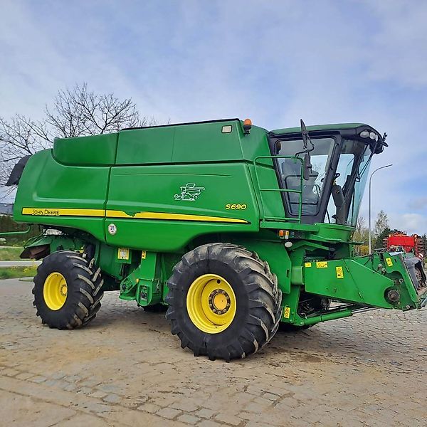 John Deere S 690 kombajn za žito