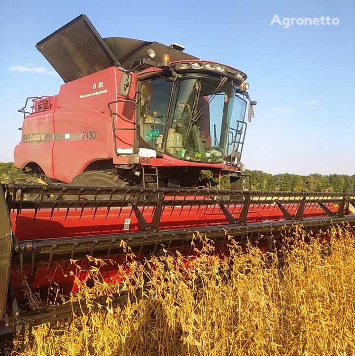 Case IH Axial Flow 7130 kombajn za žito