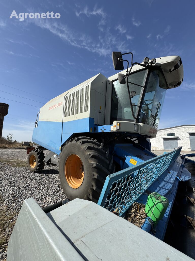 Claas Mega 350 kombajn za žito