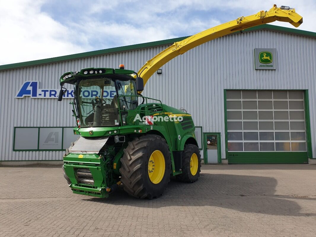 John Deere 8500 krmni kombajn