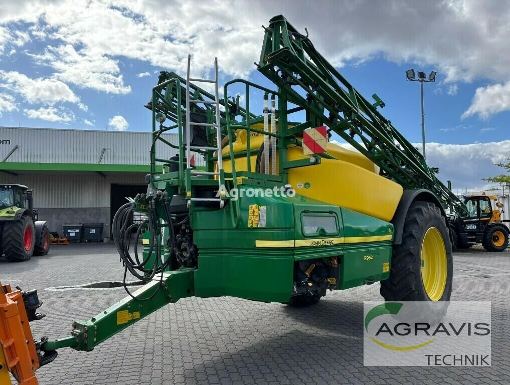 John Deere R 962i vučena prskalica