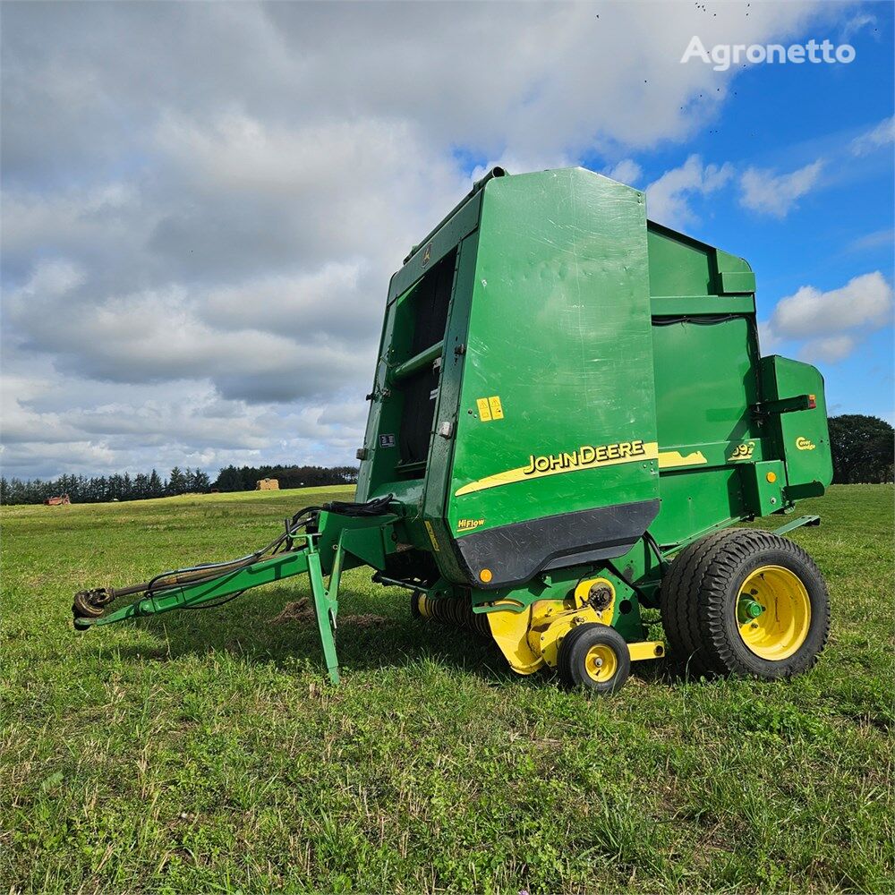 Prodaje se John Deere 592 balirku za okrugle bale na aukciji