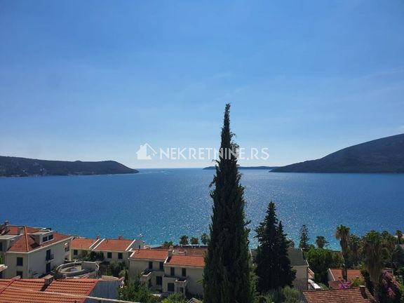 Herceg Novi, Savina, 87m2, retko u ponudi