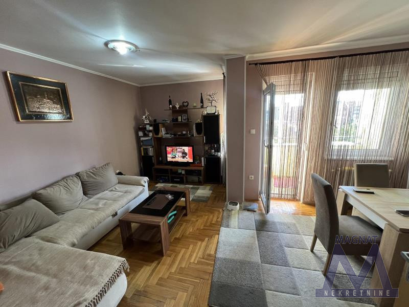 Stan,NOVI SAD,CENTAR,kv: 83, € 185400, ID: 1018960