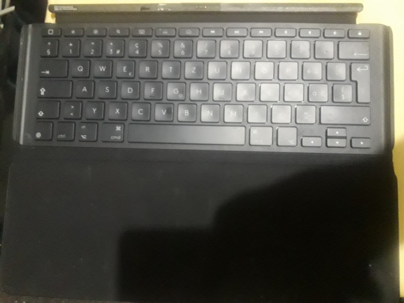 logitech tastatura