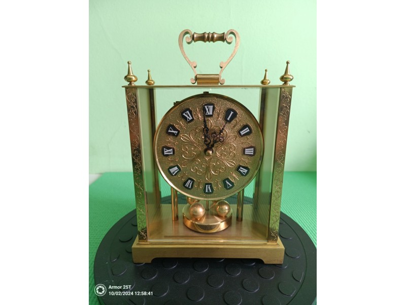 HETTICH QUARTZ table clock