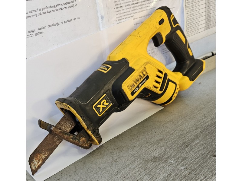 DeWALT DCS367