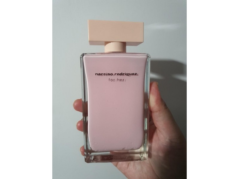 NARCISO for her edp IZUZETNO LEP