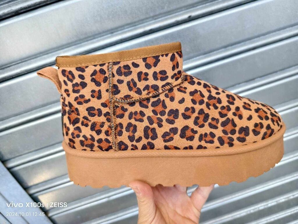 Ugg mini čizme, 41