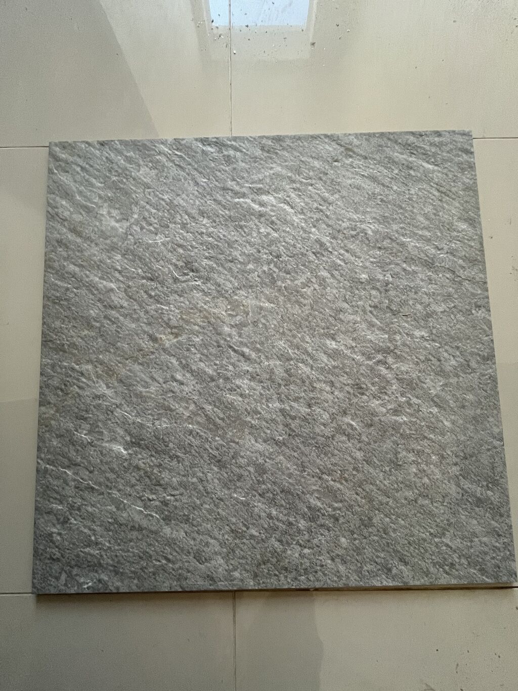 Dimenzije plocice: 60x60, 9mm Plocica otporna na mraz 50 kom - 300€