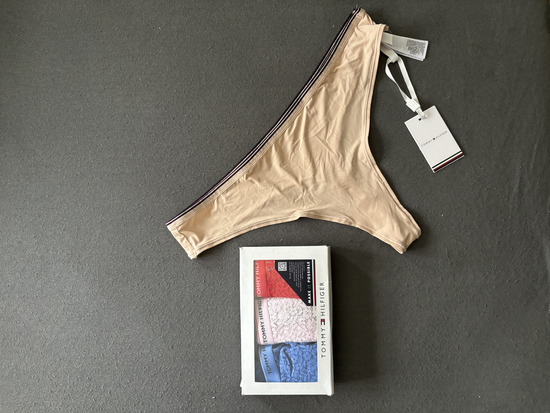 4 kom tanga gaćica XL Tommy Hilfiger