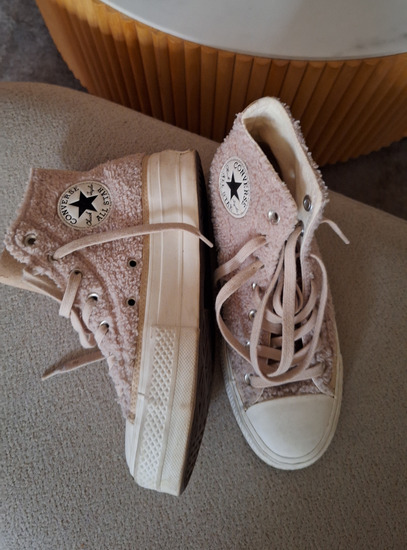 Converse 38