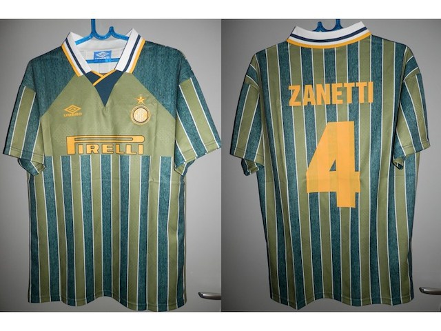 Inter dres 1995-96 Javier Zanetti 4 (Treći dres)