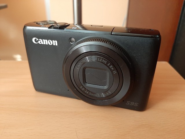 Canon PowerShot S95