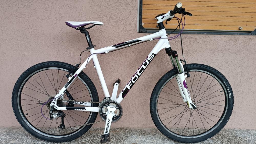 FOCUS Donna Shimano Deore XT 3x8 Ram 51cm