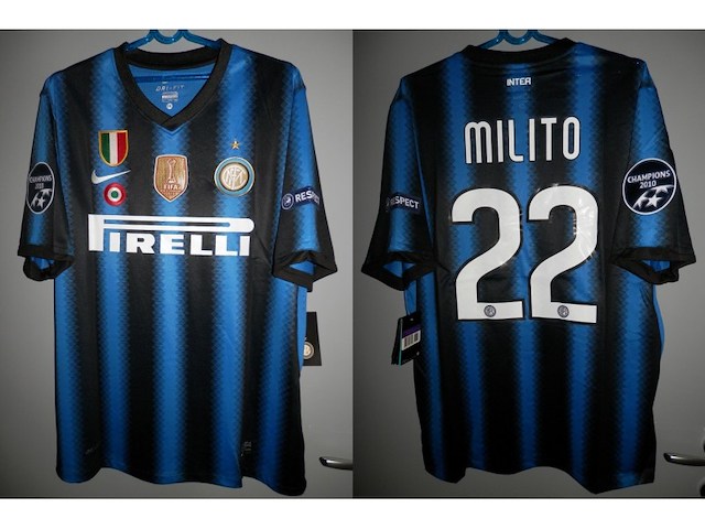 Inter dres 2010-11 Diego Milito 22