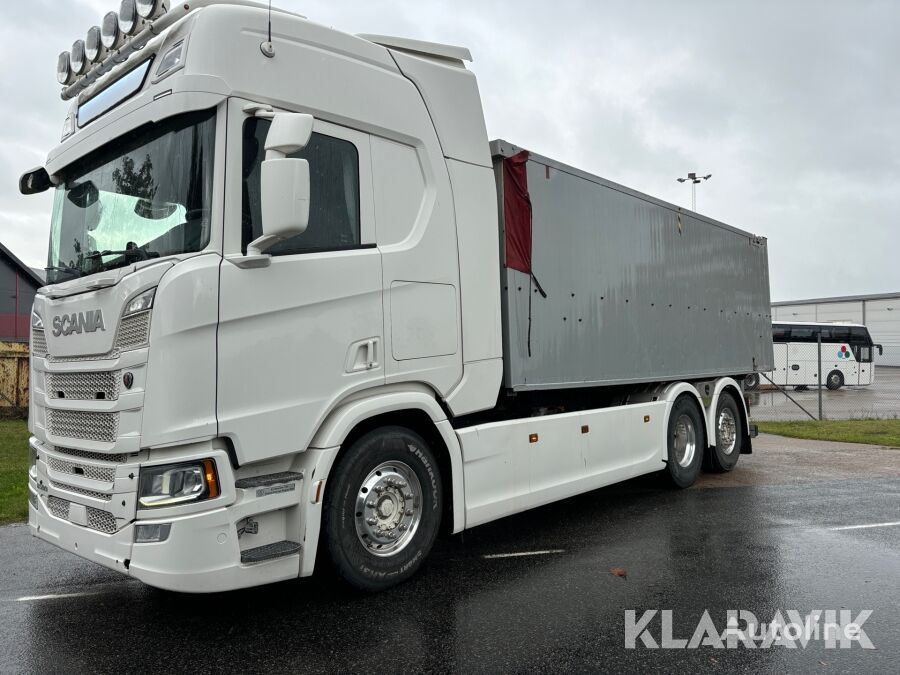 Prodaje se Scania R500 kiper na aukciji