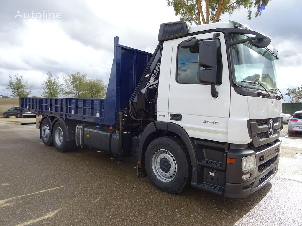 Mercedes-Benz ACTROS 25 46 kamion s ravnom platformom