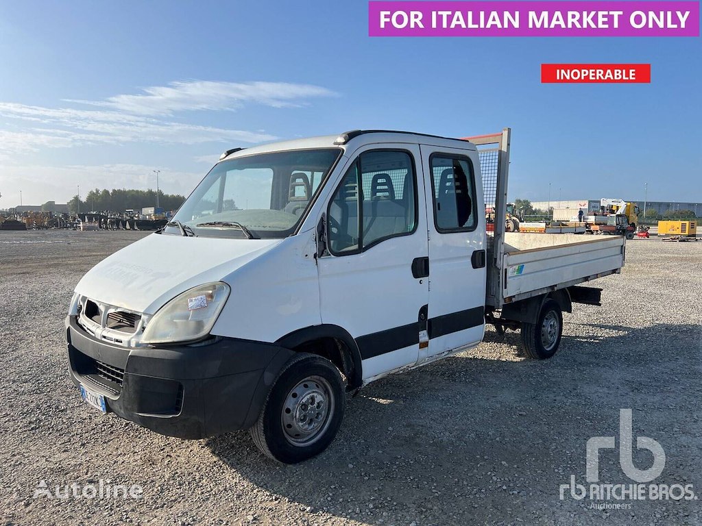 Prodaje se IVECO DAILY Crew Cab (Inoperable) kamion s ravnom platformom na aukciji