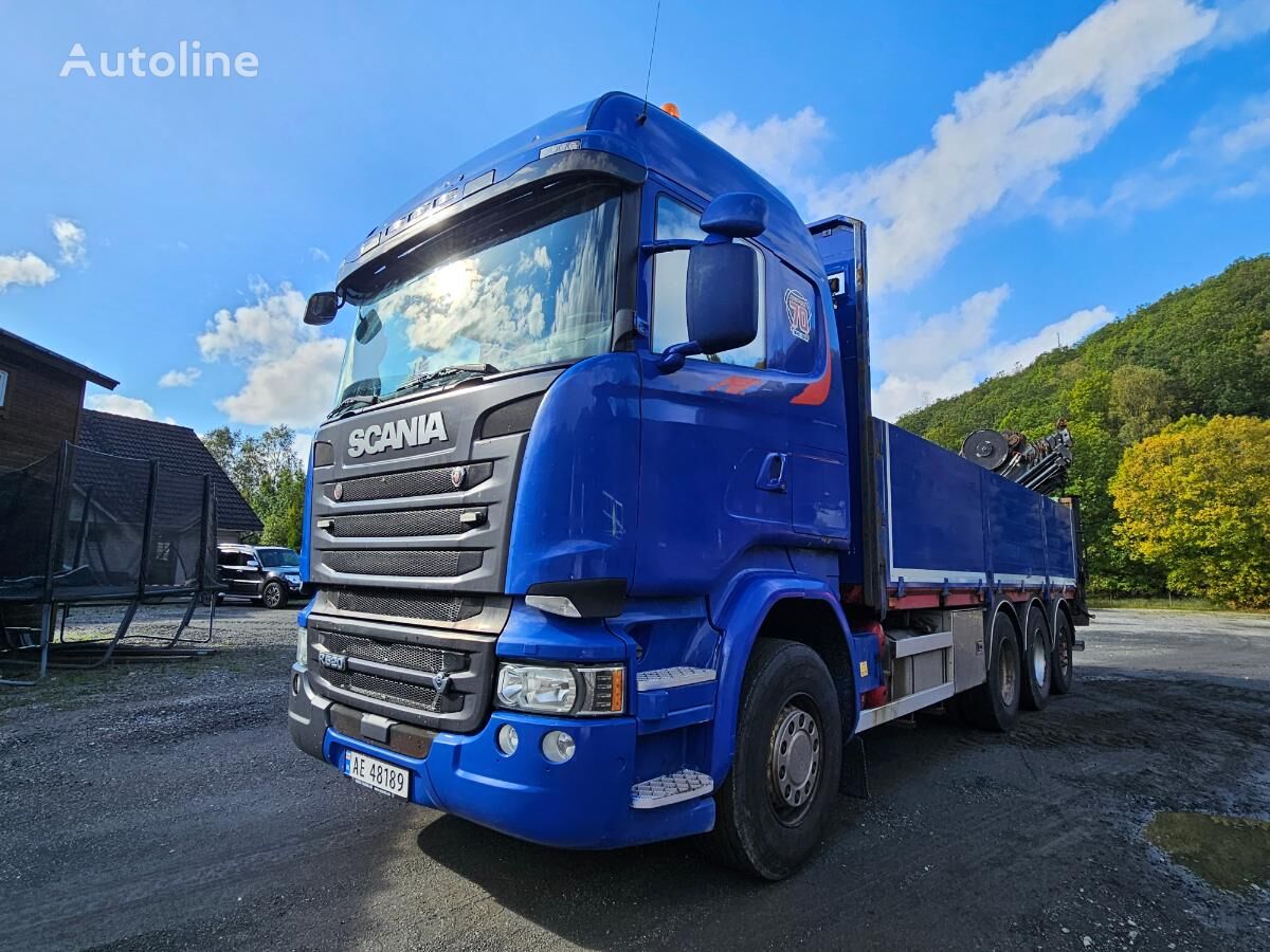 Prodaje se Scania R-serie kamion s ravnom platformom na aukciji