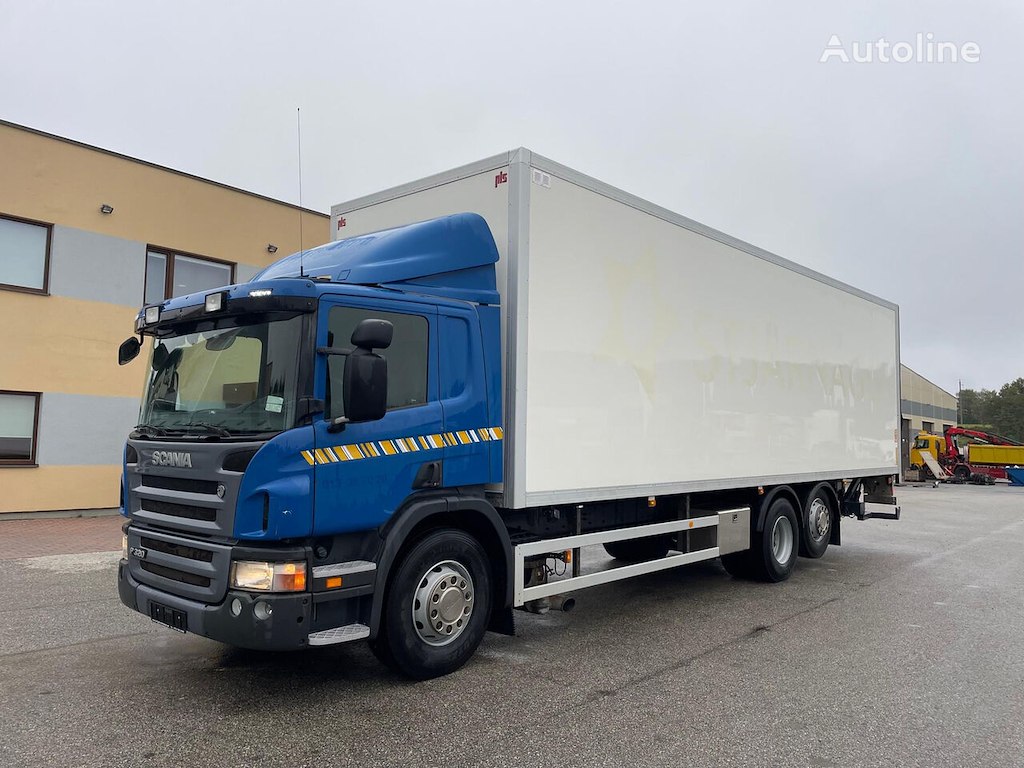 Scania P320 6x2*4 kamion furgon