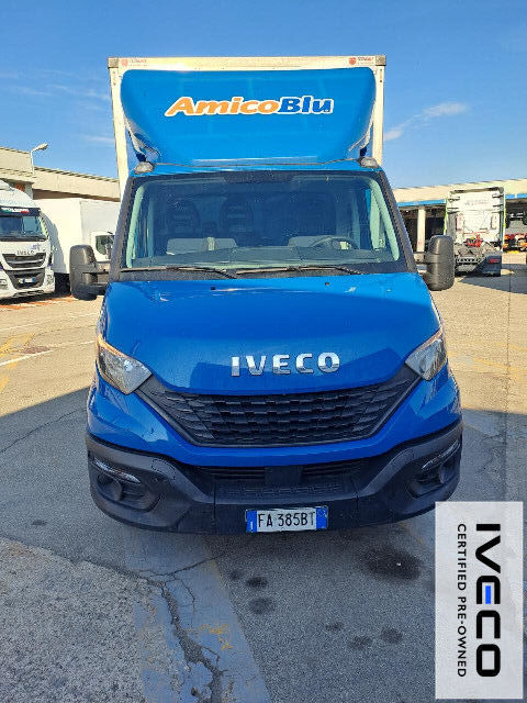 IVECO 35C16H kamion furgon