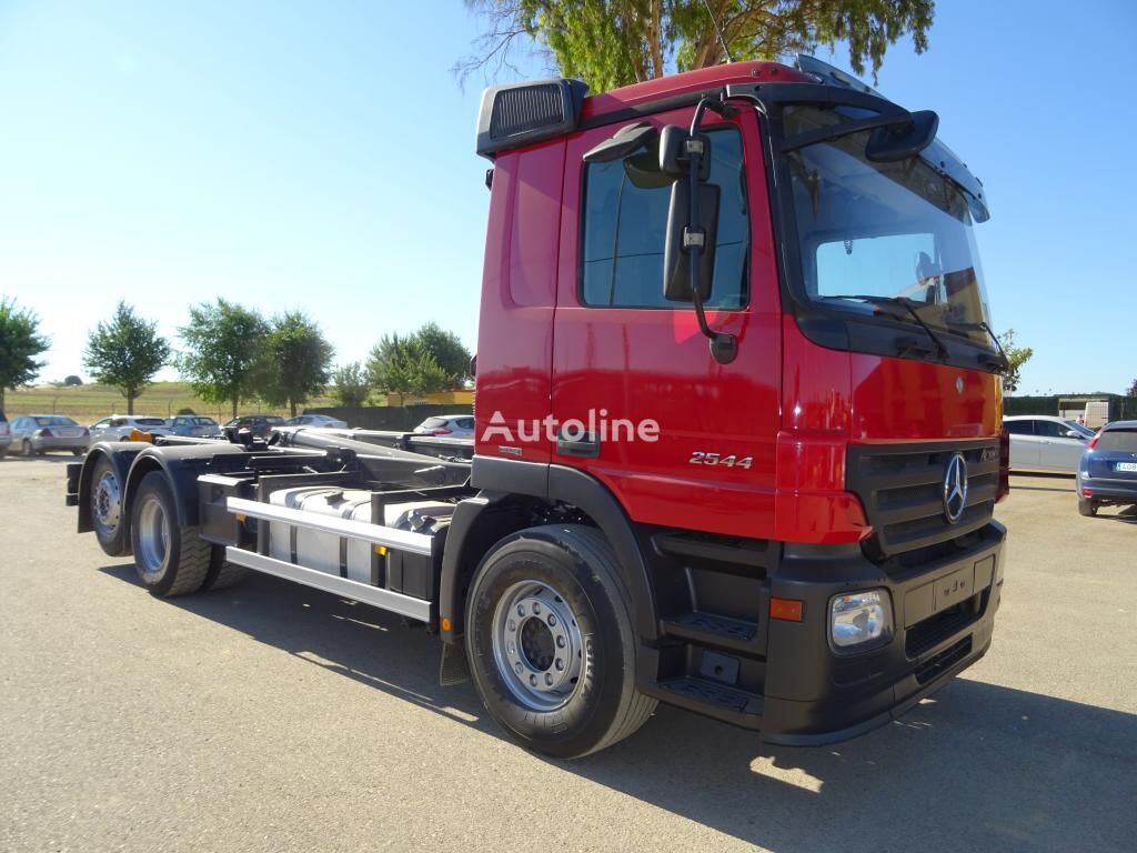 Mercedes-Benz ACTROS 25 44 kamion rol kiper