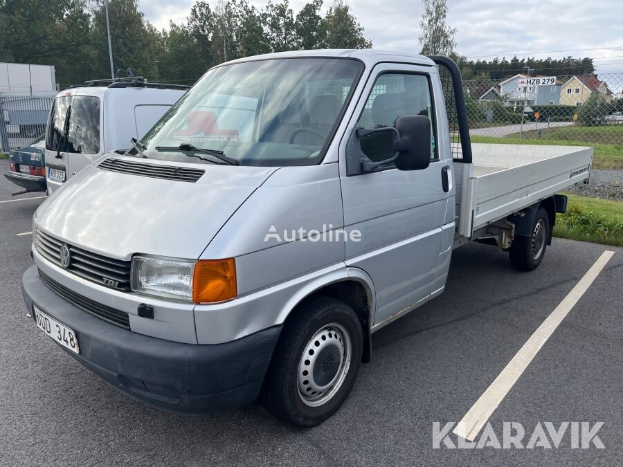 Prodaje se Volkswagen Transporter kamion s ravnom platformom < 3.5t na aukciji