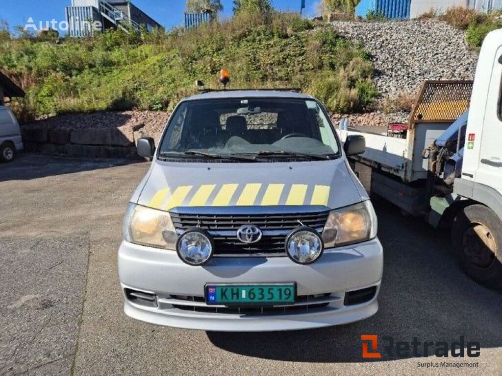 Prodaje se Toyota Hiace minibus furgon na aukciji