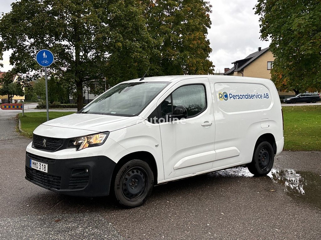 Prodaje se Peugeot Partner laki furgon na aukciji