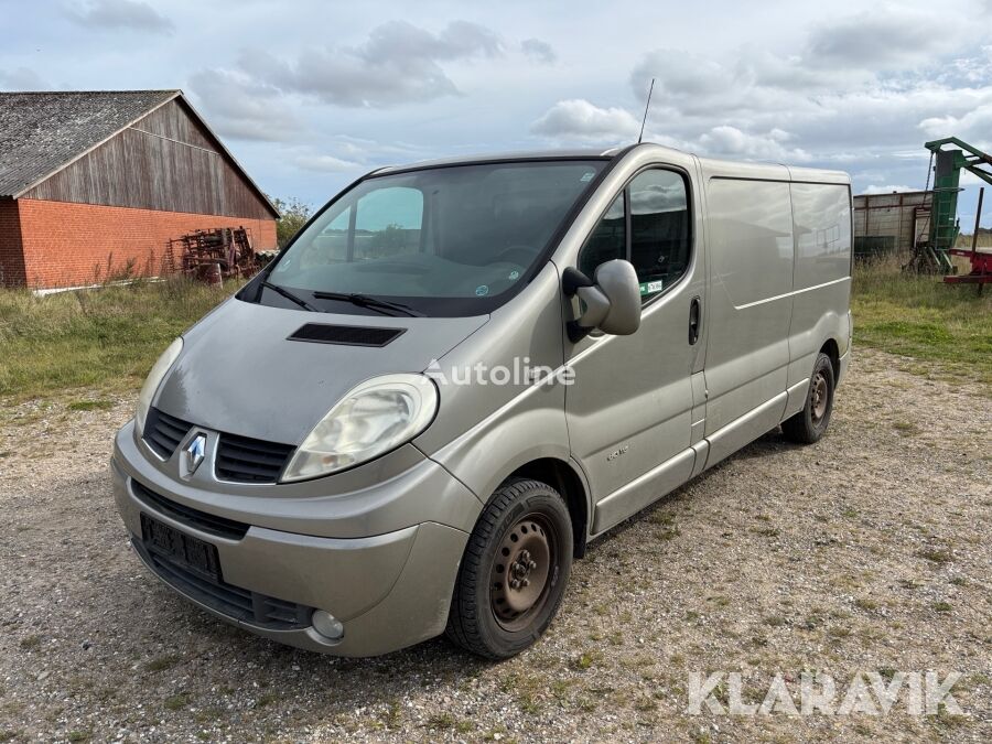 Prodaje se Renault Trafic minibus furgon na aukciji