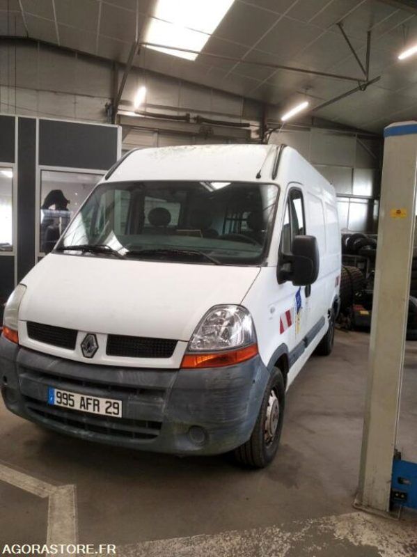 Prodaje se Renault MASTER minibus furgon na aukciji