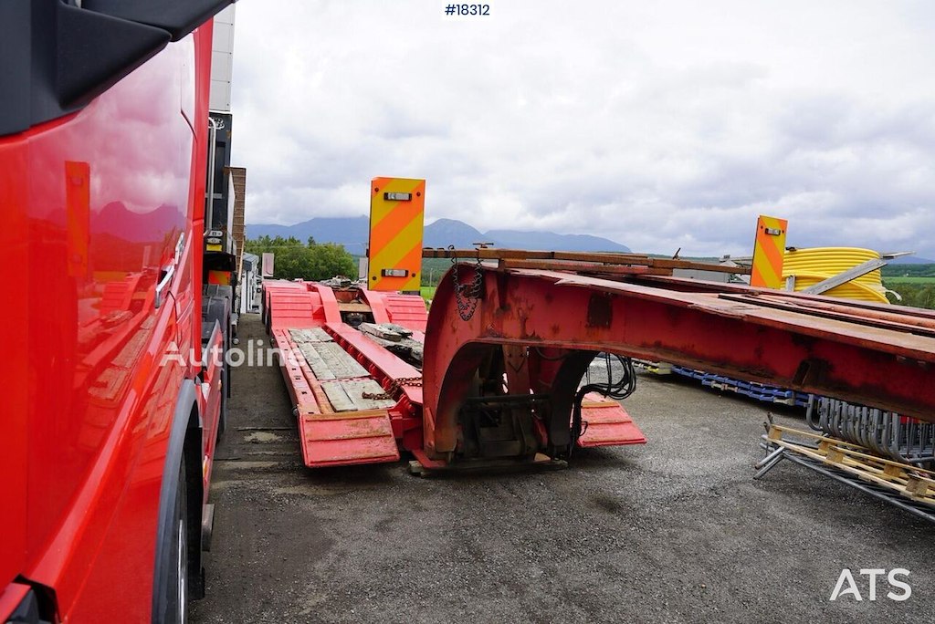 Vang 4 axle low loader sold as a repair object poluprikolica sa niskom platformom