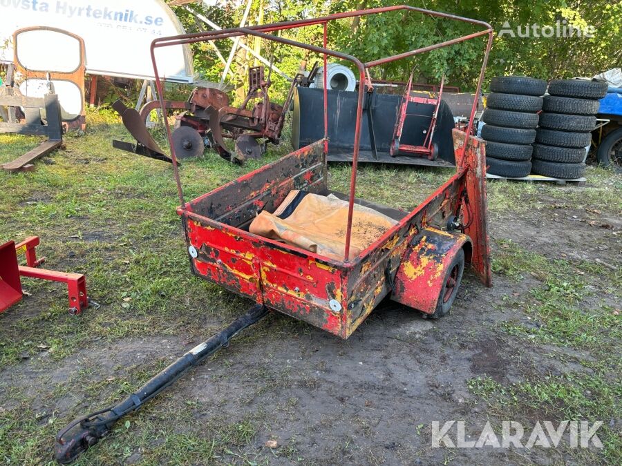 Prodaje se TEBE 5758 auto prikolicu na aukciji