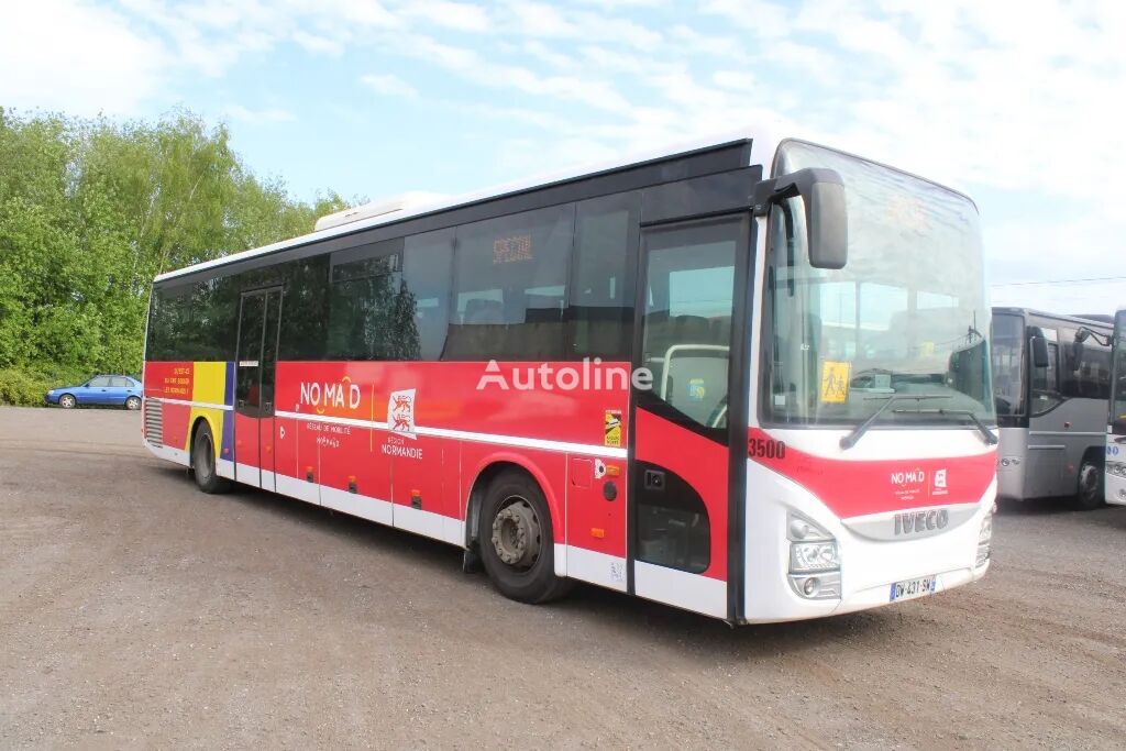 IVECO Crossway 13m / Airco/ Handicaplift prigradski autobus