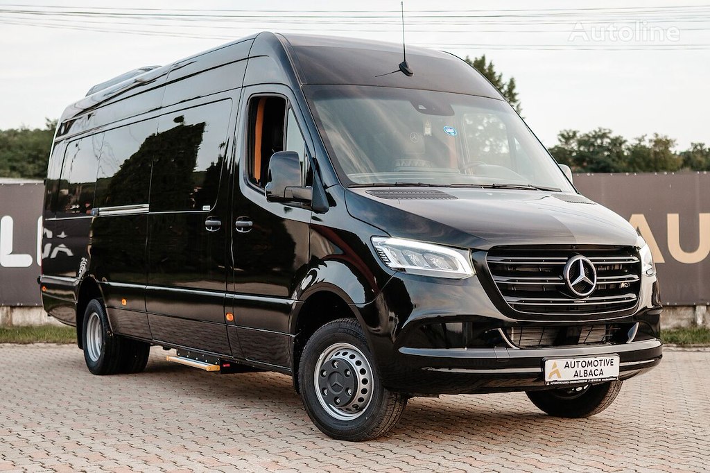 Novi Mercedes-Benz Sprinter 519 putnički minibus