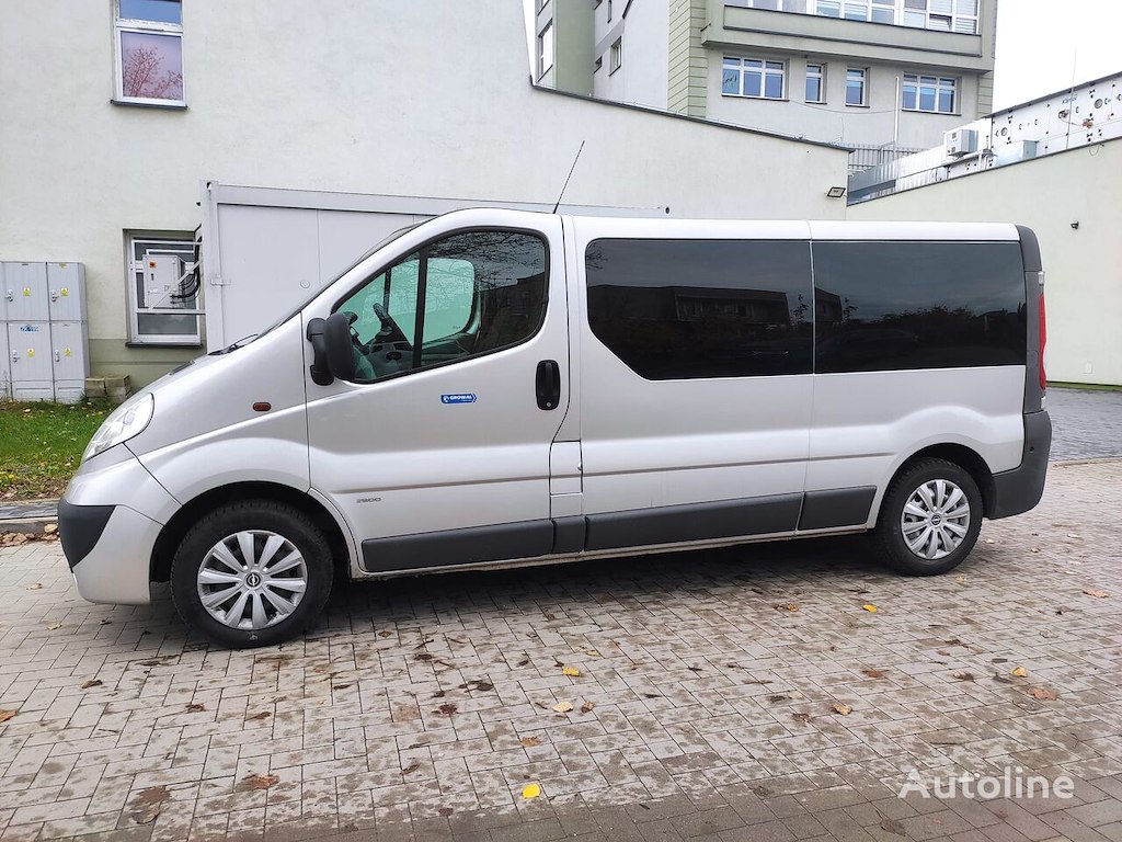 Opel Vivaro 2.0 putnički minibus