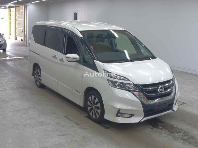 Nissan SERENA minivan