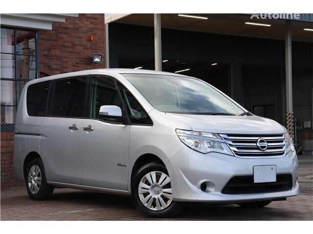 Nissan SERENA minivan