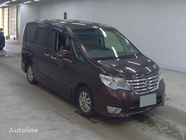 Nissan SERENA minivan