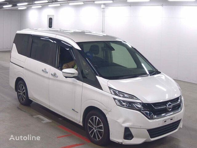 Nissan SERENA minivan