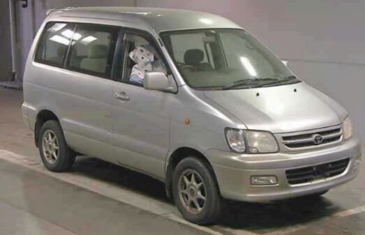 Toyota TOWNACE NOAH minivan