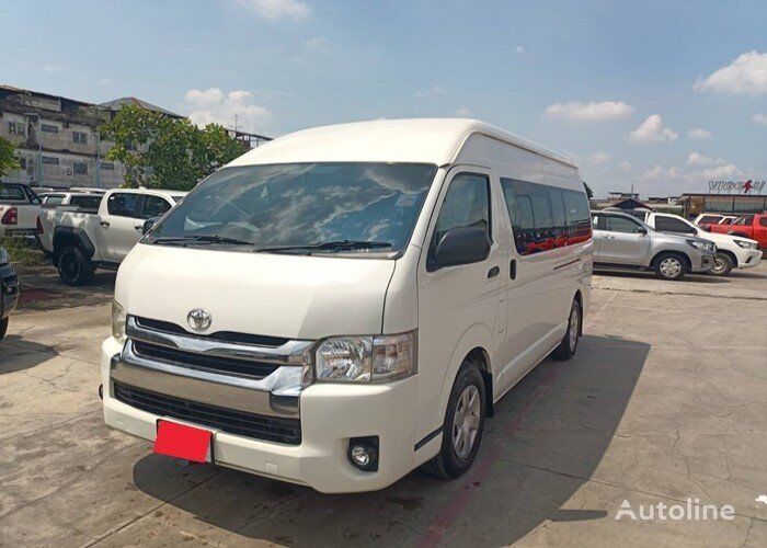 Toyota HIACE COMMUTER minivan