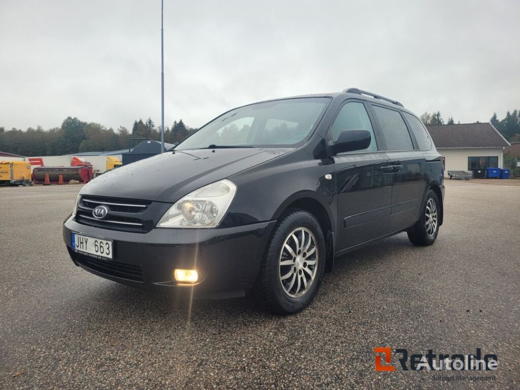 Prodaje se KIA CARNIVAL minivan na aukciji