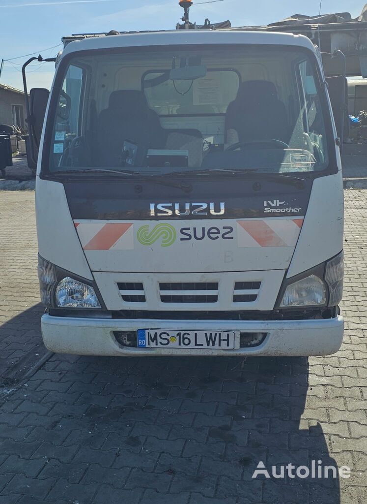 Isuzu NK85E kamion za smeće