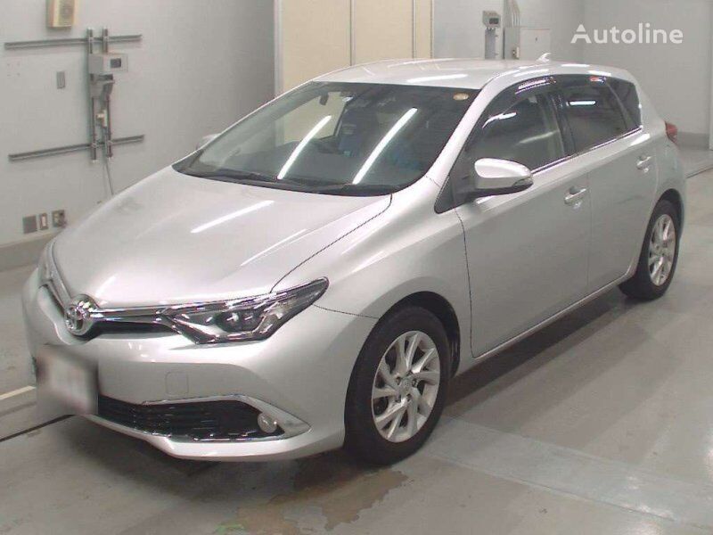 Toyota AURIS hečbek