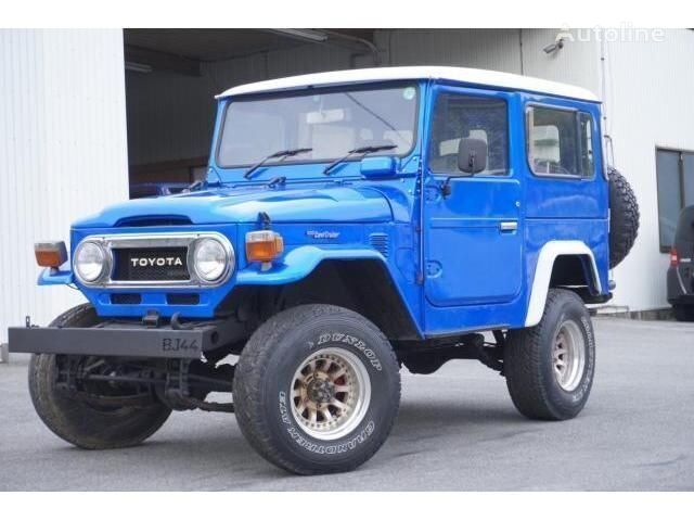 Toyota LAND CRUISER 40 terenac