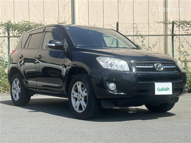 Toyota RAV4 krosover