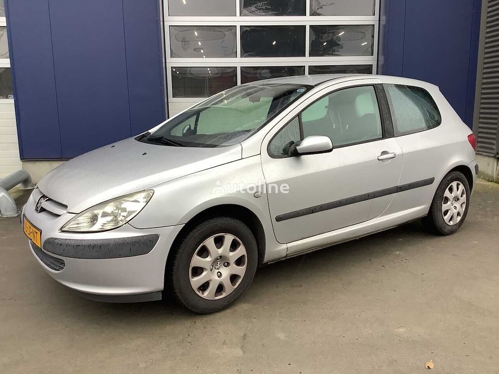 Prodaje se Peugeot 307 hečbek na aukciji