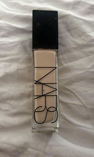 Nars tecni puder